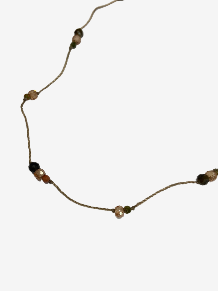 Rakhi Me ras de cou Leon, pierre uniakite, pierre de lune et oeil de ...