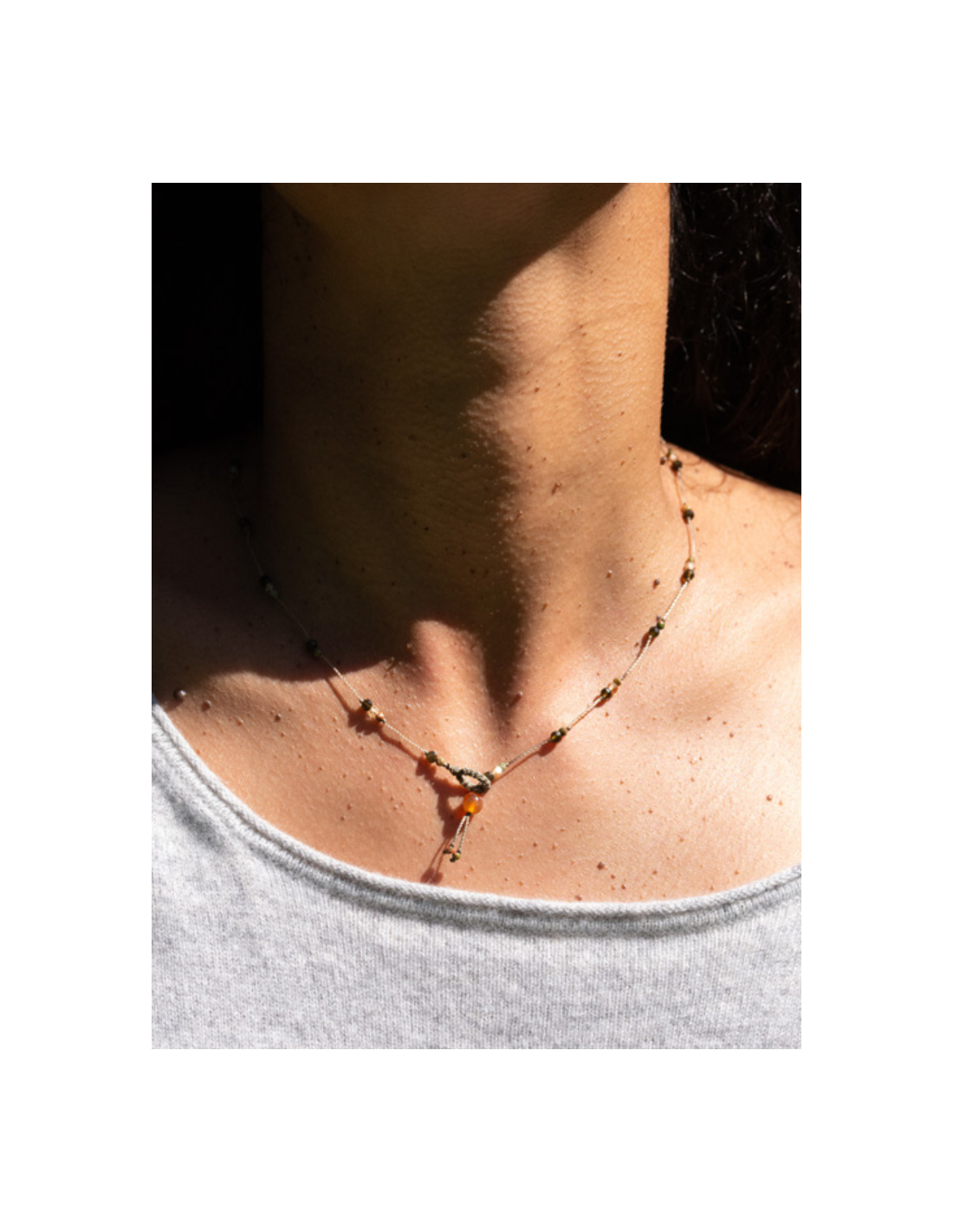 Rakhi Me ras de cou Leon, pierre uniakite, pierre de lune et oeil de ...